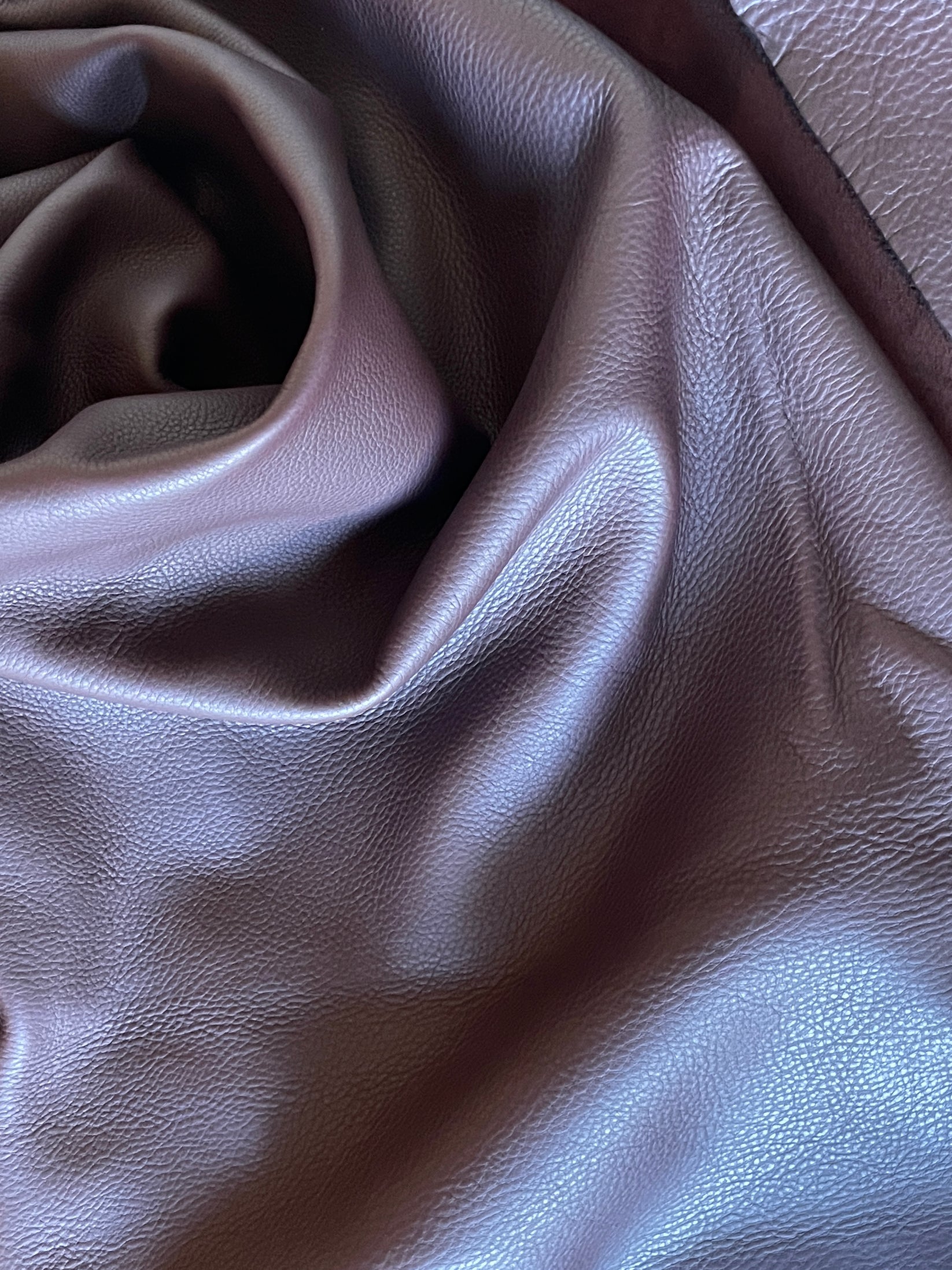 Chestnut Rodeo Calf Skins – Booth and Co